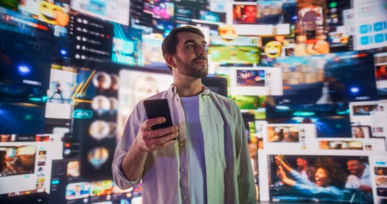Social Media in the PH: Facts Statistics History & Trends